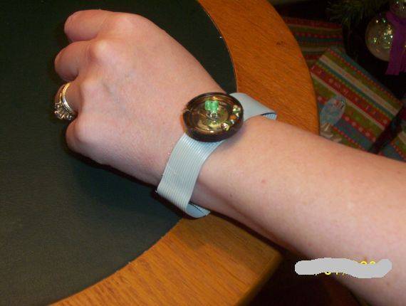 How To Make Cool Bracelets Out Of Computer Parts