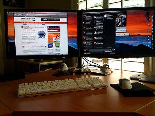 2 Main Positioning Approaches To Make Use Of A Dual Monitor Configuration