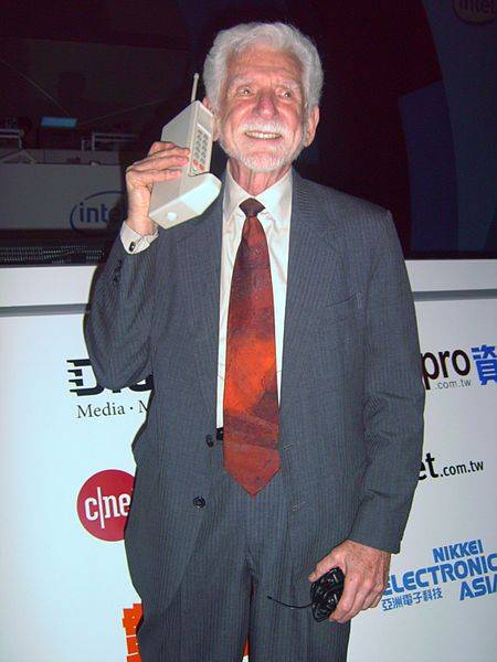 A Brief History Of Mobile Phones