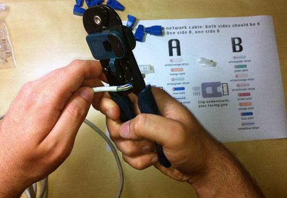 How To Make An Ethernet Cross-Over Cable