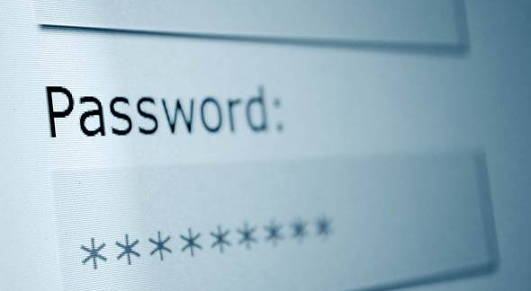 5 Common Security Mistakes That Can Put Your Privacy & Money At Risk