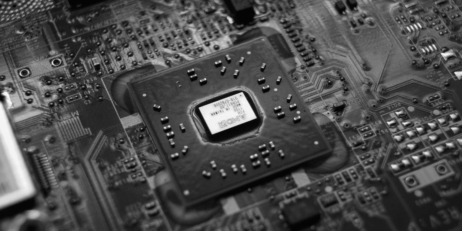 9 Ways to Recycle Old Computer Motherboards