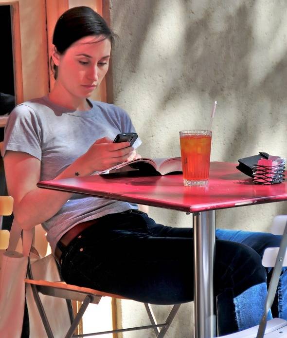 7 Reasons Why You Should Be Using Twitter