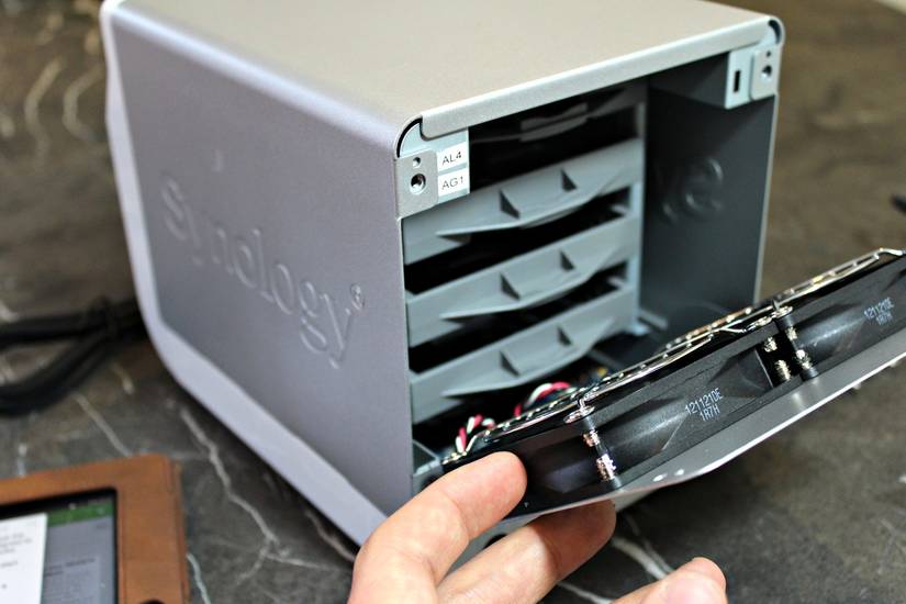 Synology DiskStation DS413j NAS Review and Giveaway