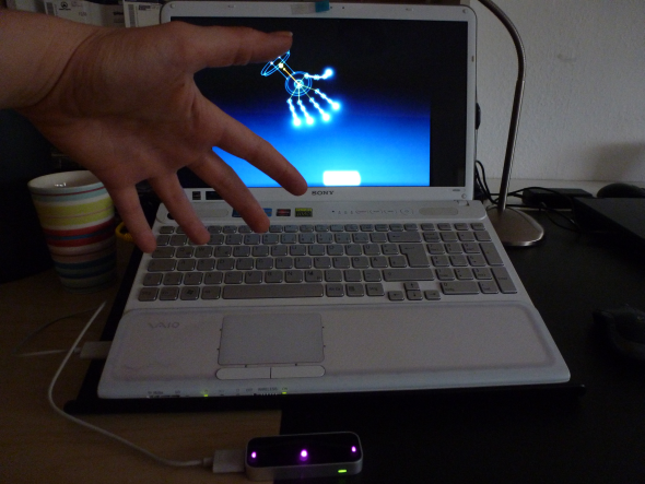 A Quick Tour of the Leap Motion Touchless Input Device