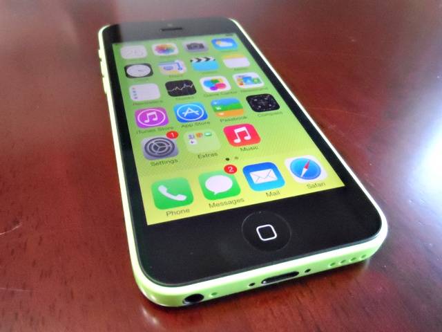 iPhone 5c Review And Giveaway