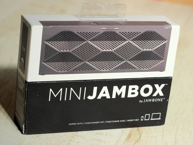 Jawbone Mini Jambox Review and Giveaway