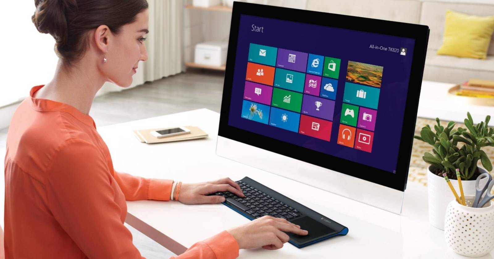 The 8 Best Wireless All-in-One Keyboards for Mac and PC