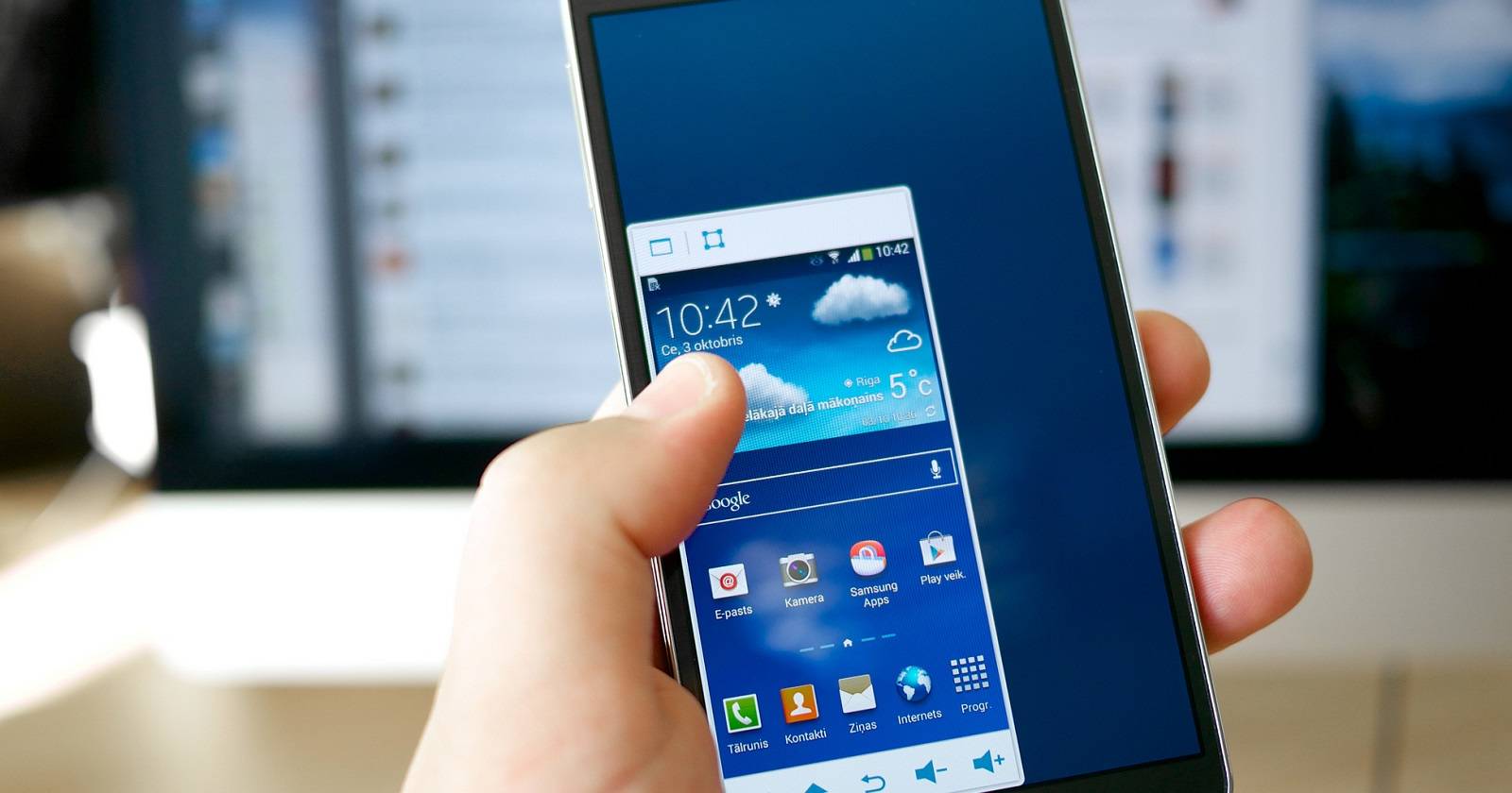 Phablets Growing In Popularity, Apple Gunning For Switzerland, And More ...