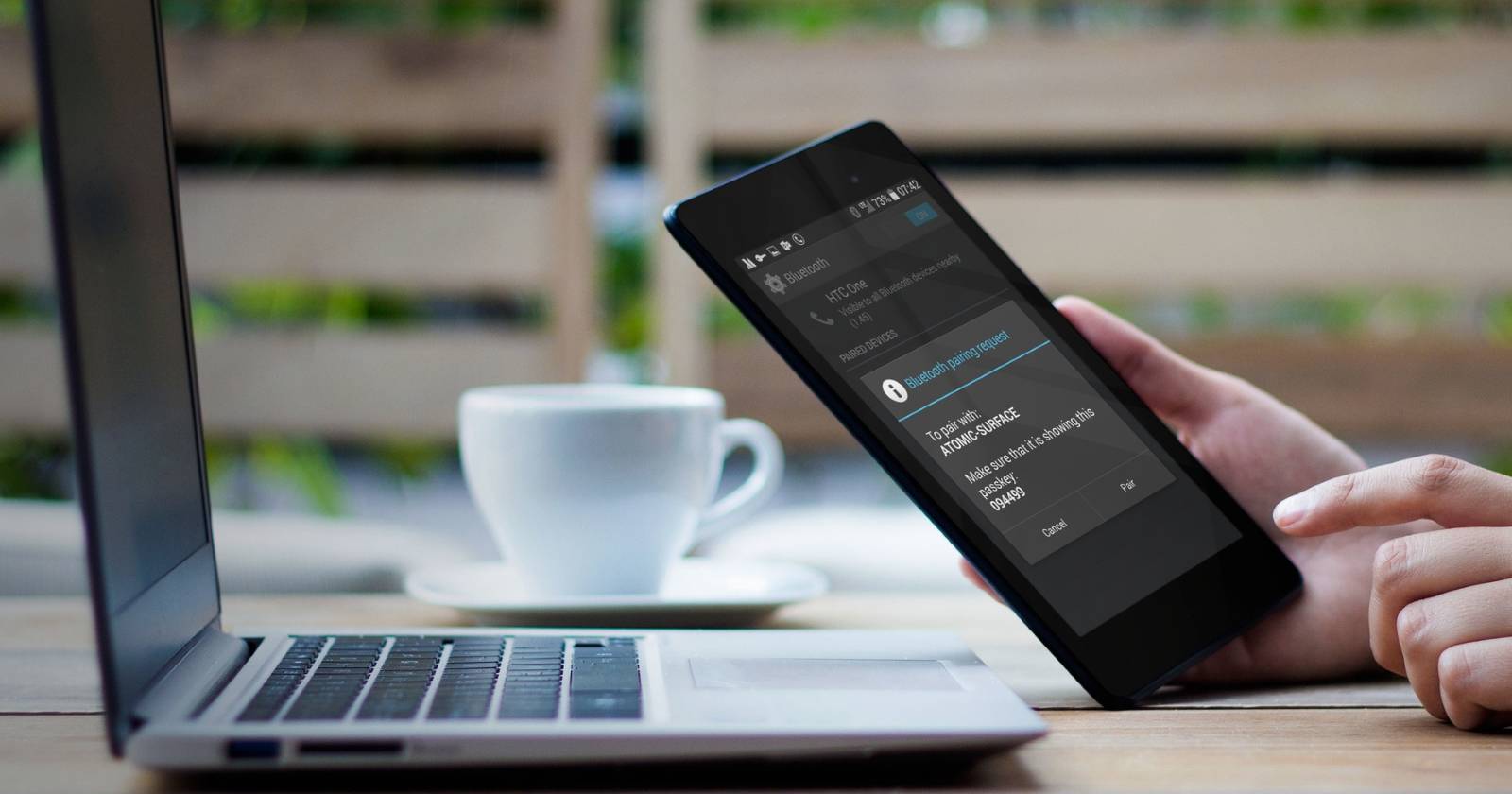 How to Set Up a Wireless Home Network With a Mobile Phone