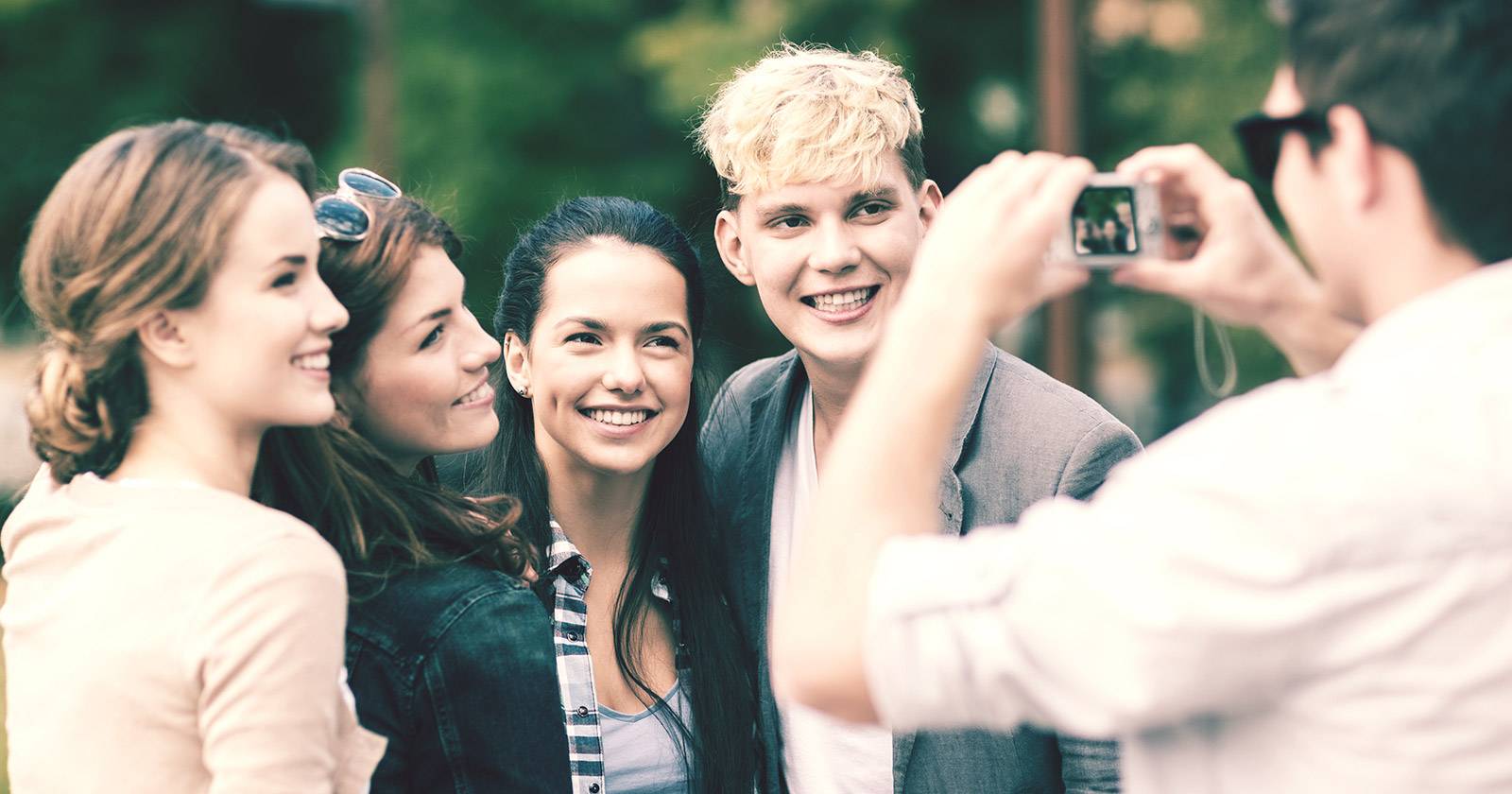 How to Take Better Group Portraits: 15 Tips