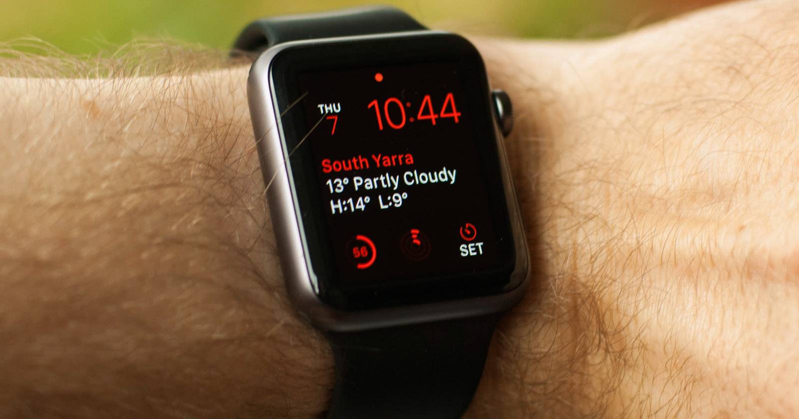 Here's How to Get Deezer Working on an Apple Watch