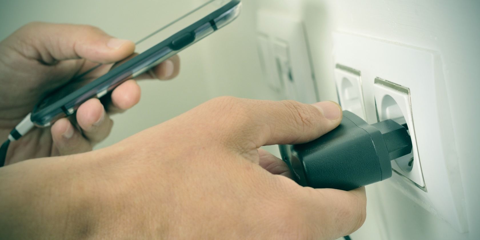 10 Smarter Ways to Charge Your Smartphone