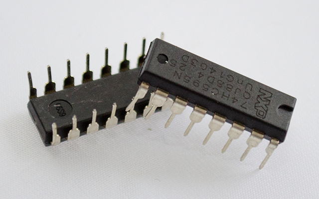 What's in Your Arduino Starter Kit? [Arduino Beginners]