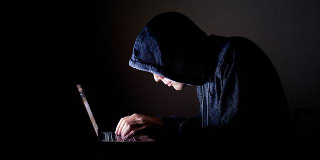 8 Tips for Online Safety Used by Security Experts
