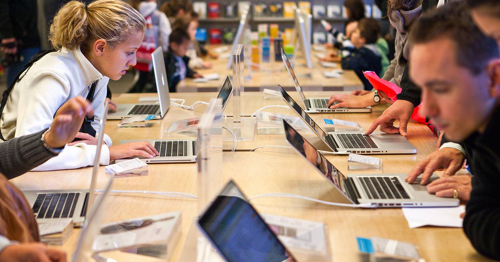 5 Tech Habits You Should Cultivate If You Want to Save Money