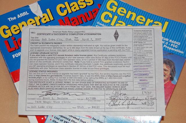 5 Reasons You May Want a Ham Radio at Home