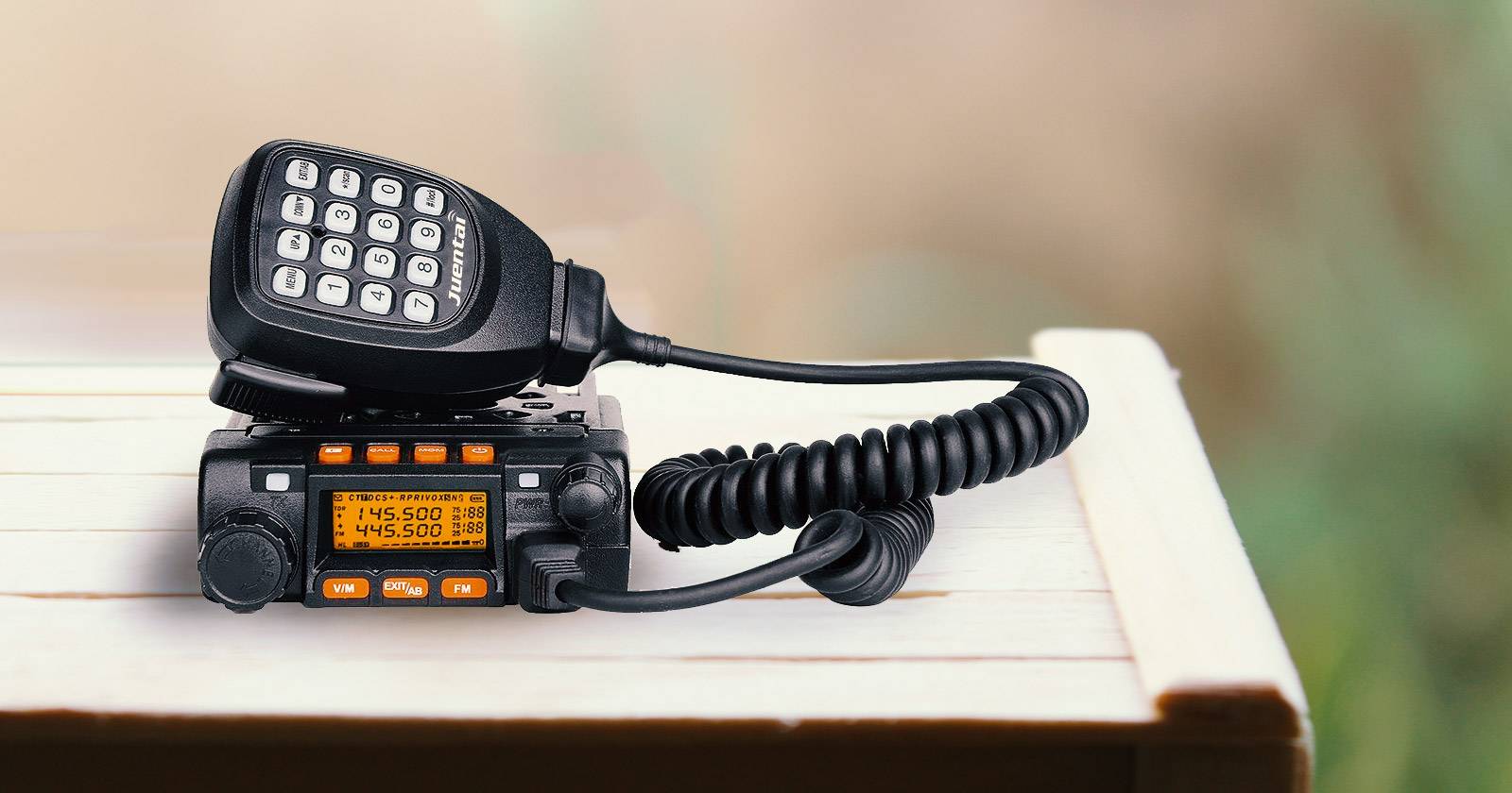5 Reasons You May Want a Ham Radio at Home