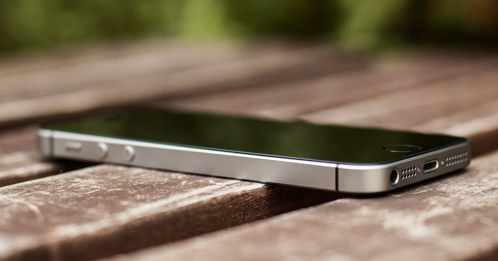 iPhone SE Review