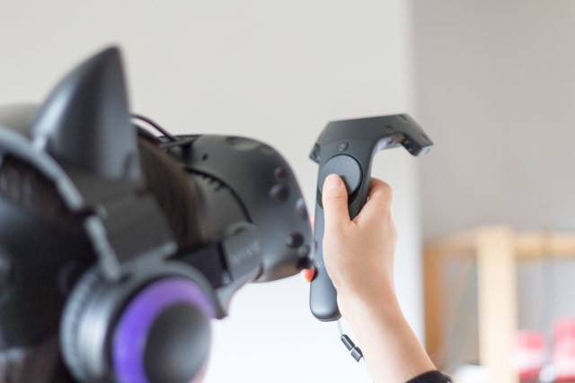 HTC Vive Review: Virtual Reality is Finally a Thing