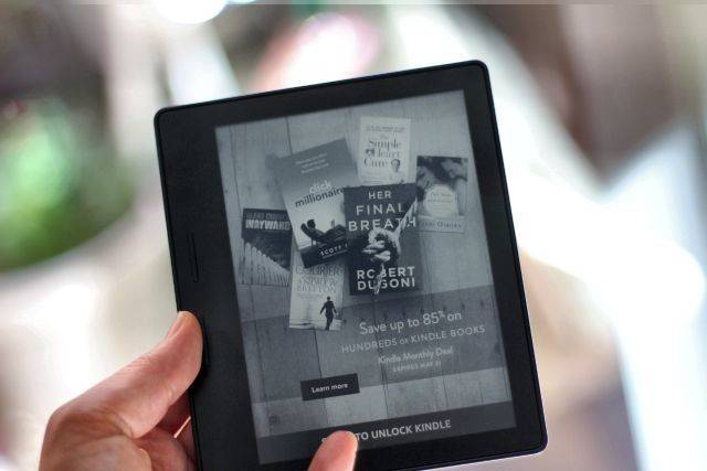 The All-New Kindle Oasis: 9 Things You Need to Know