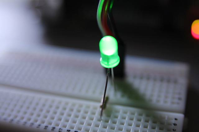 Make a Raspberry Pi Gmail Notification Light