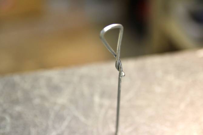 Make a Buzz Wire Game With an Arduino