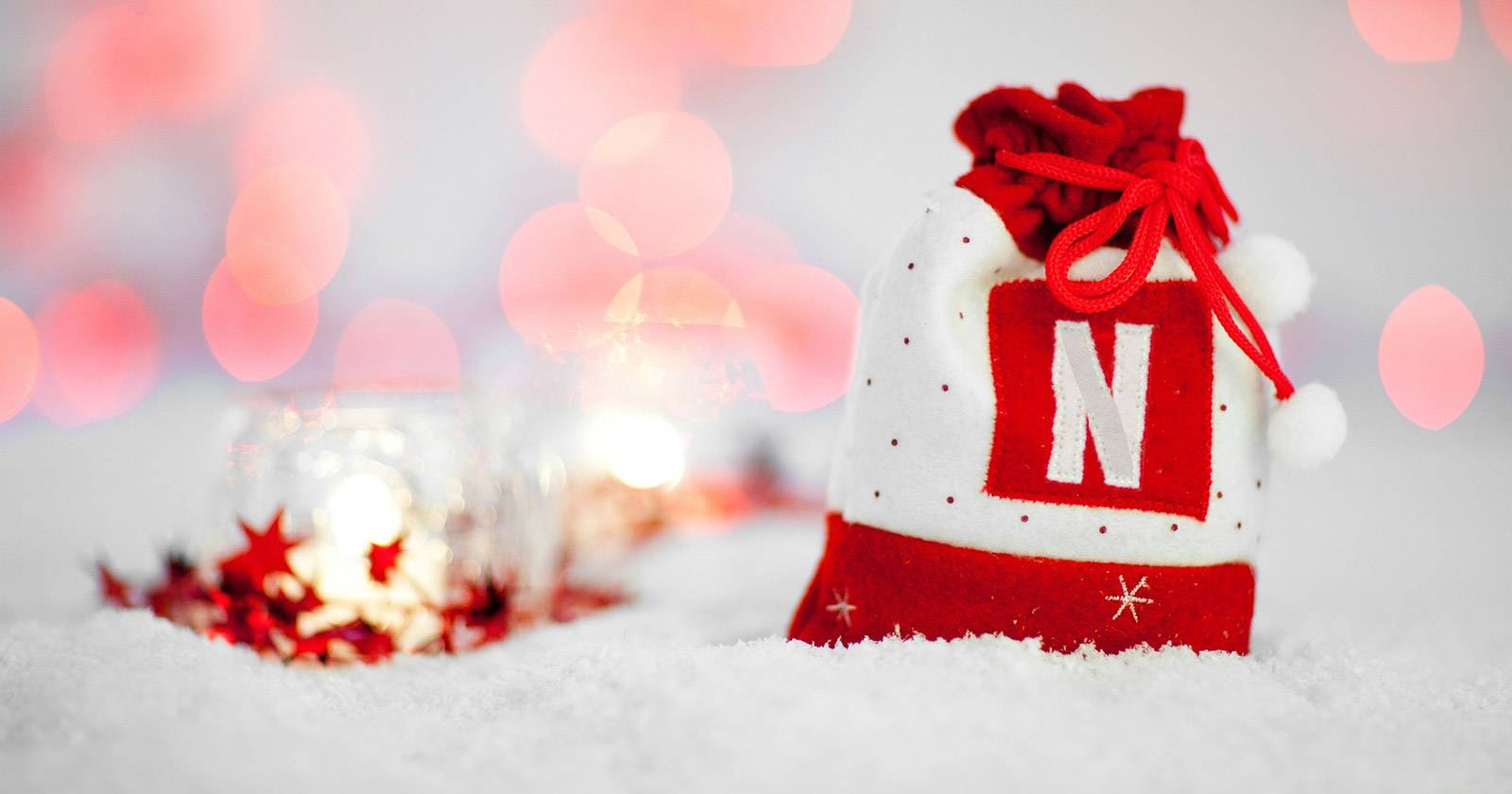 8 Great Gift Ideas for Netflix Addicts