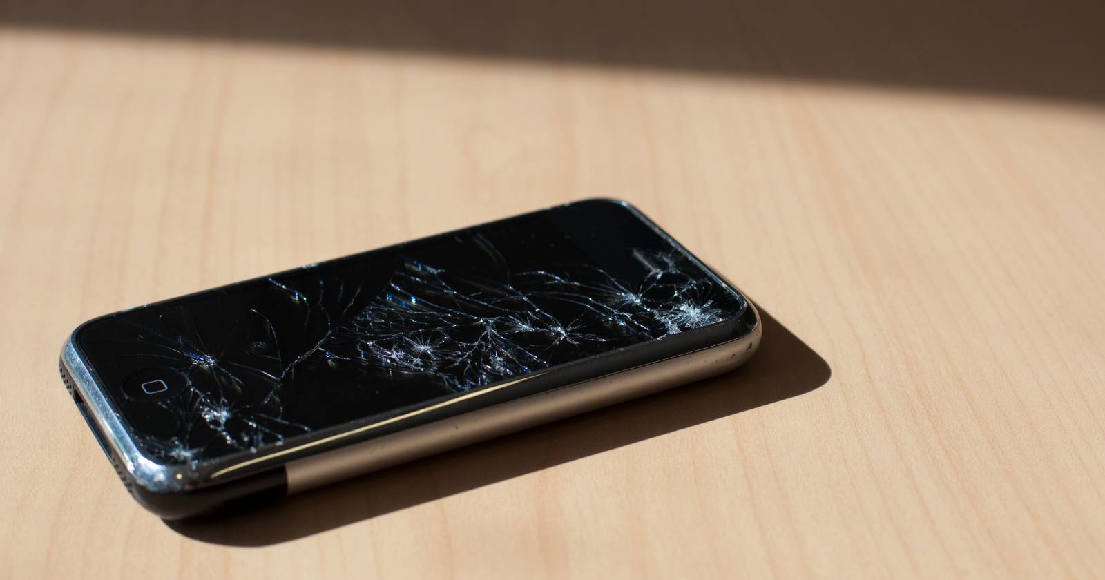 People Break Their iPhones to Justify Upgrades