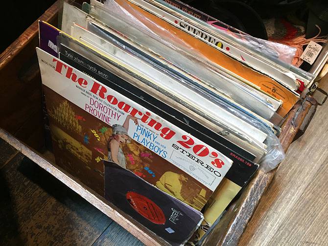 Why Everyone Should Start Collecting Vinyl