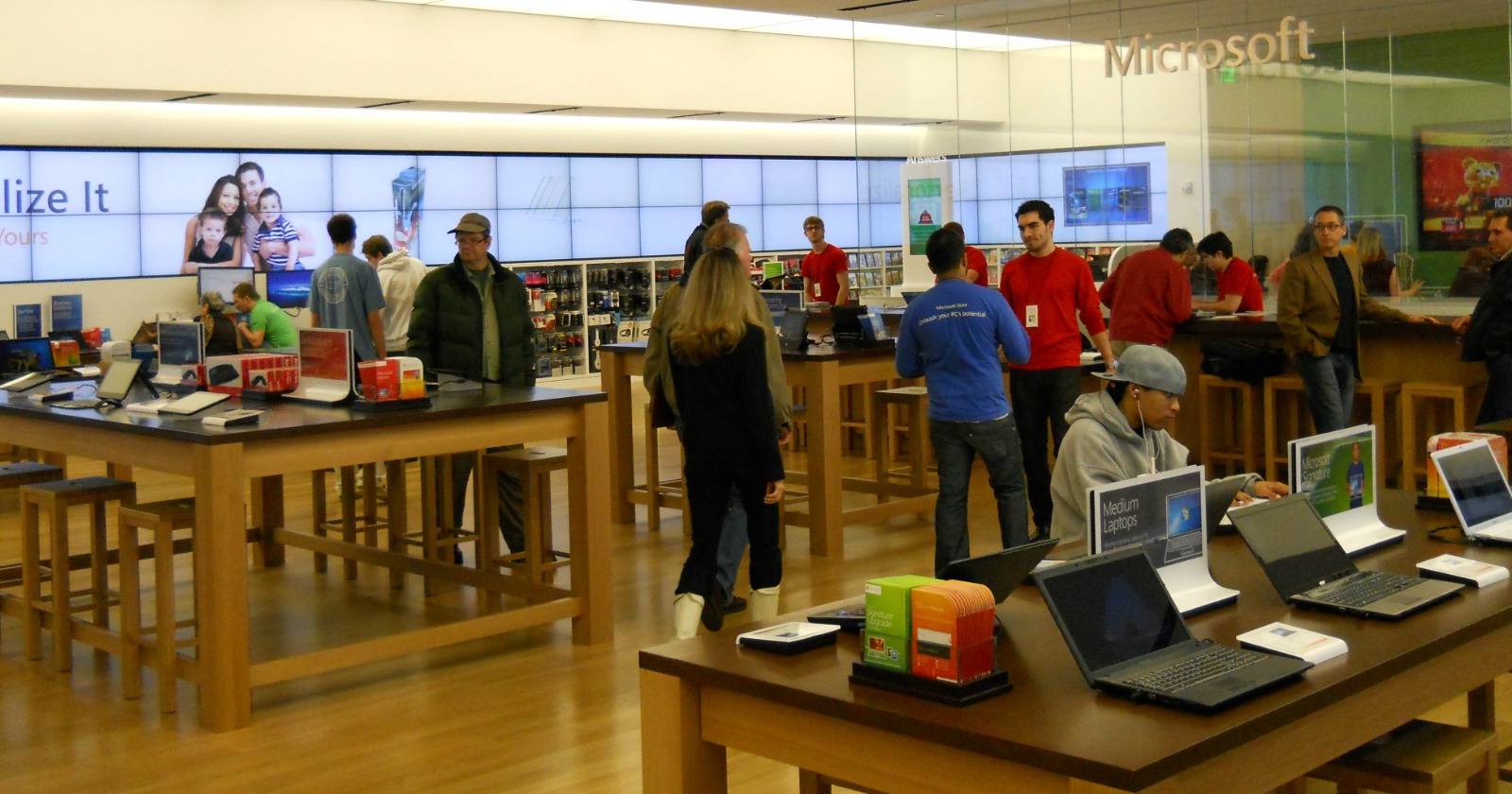 Microsoft Offers 12 Days of Deals In December