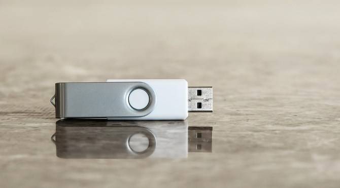 5 Ways Your USB Stick Can Be a Security Risk
