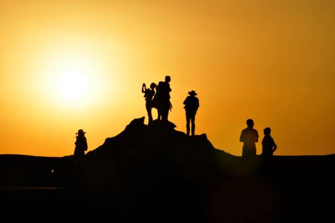 Create a Stunning Moving Picture to Share With the World