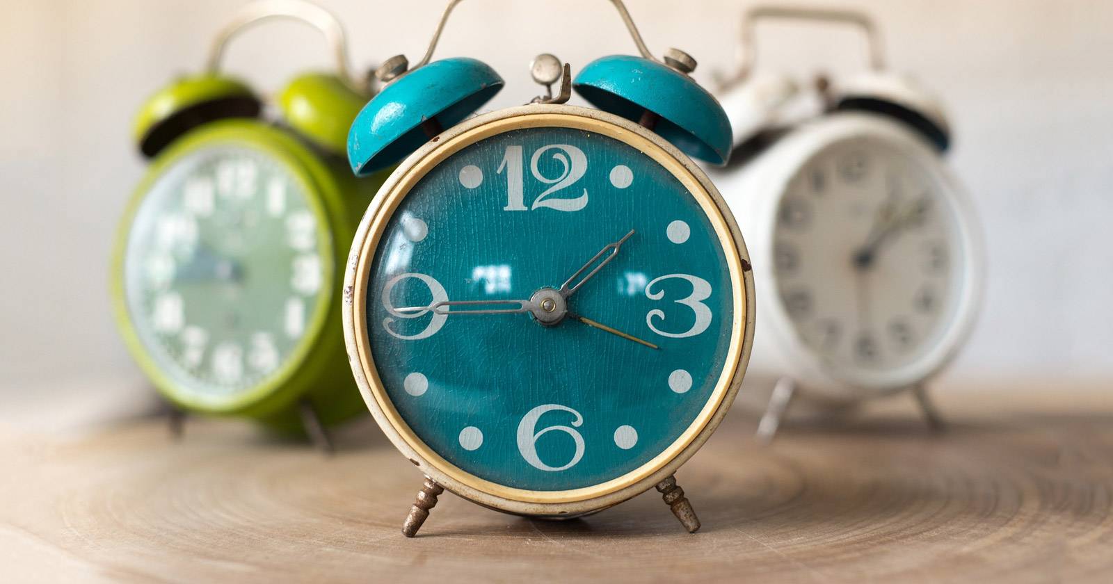 10 Time-Wasting Habits You Should Quit Today