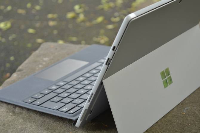 One Tablet to Rule Them All: The Microsoft Surface Pro 2017 Review