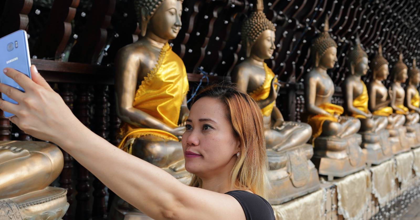 Google Camera Now Comes With a Selfie Flash