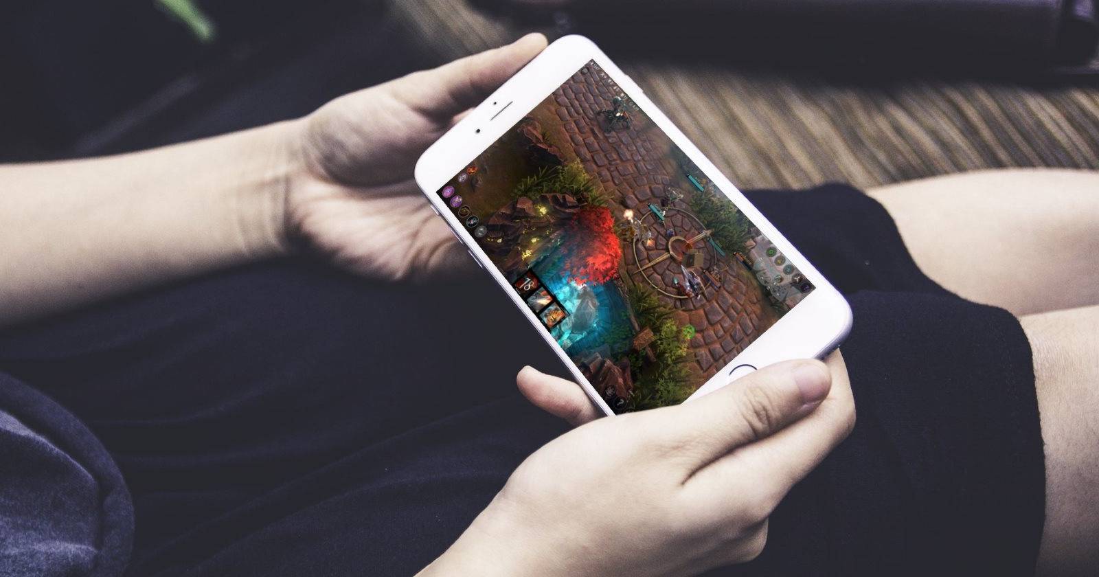 5 Best Mobile MOBAs to Become the Champion on the Go