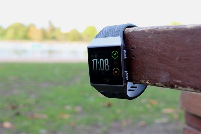 Fitbit Ionic Review: Great Fitness Tracker, Rubbish Smartwatch