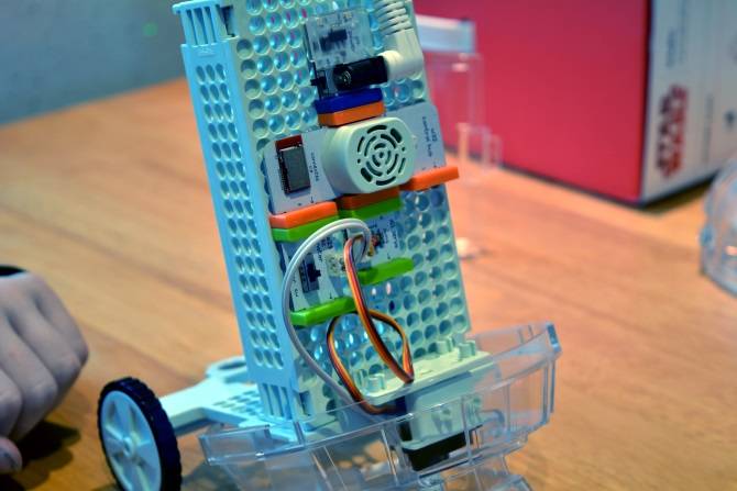 Build Your Own Star Wars Droid for Under $100 with littleBits
