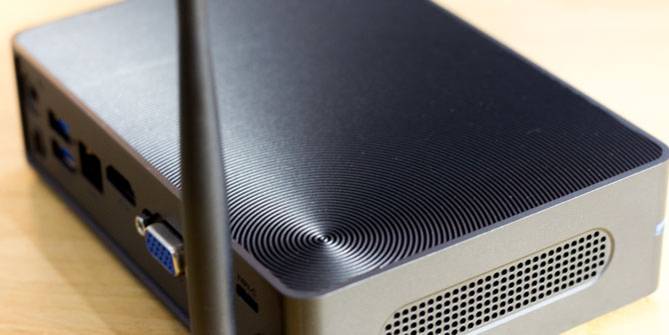 Azulle Byte 3 Review: This Tiny, Fanless Mini PC Does Everything