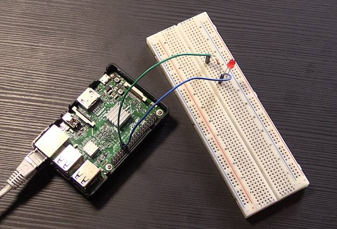 Getting Started With Scratch on the Raspberry Pi