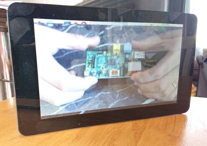 Raspberry Pi Media Center: How to Install Kodi on Raspbian