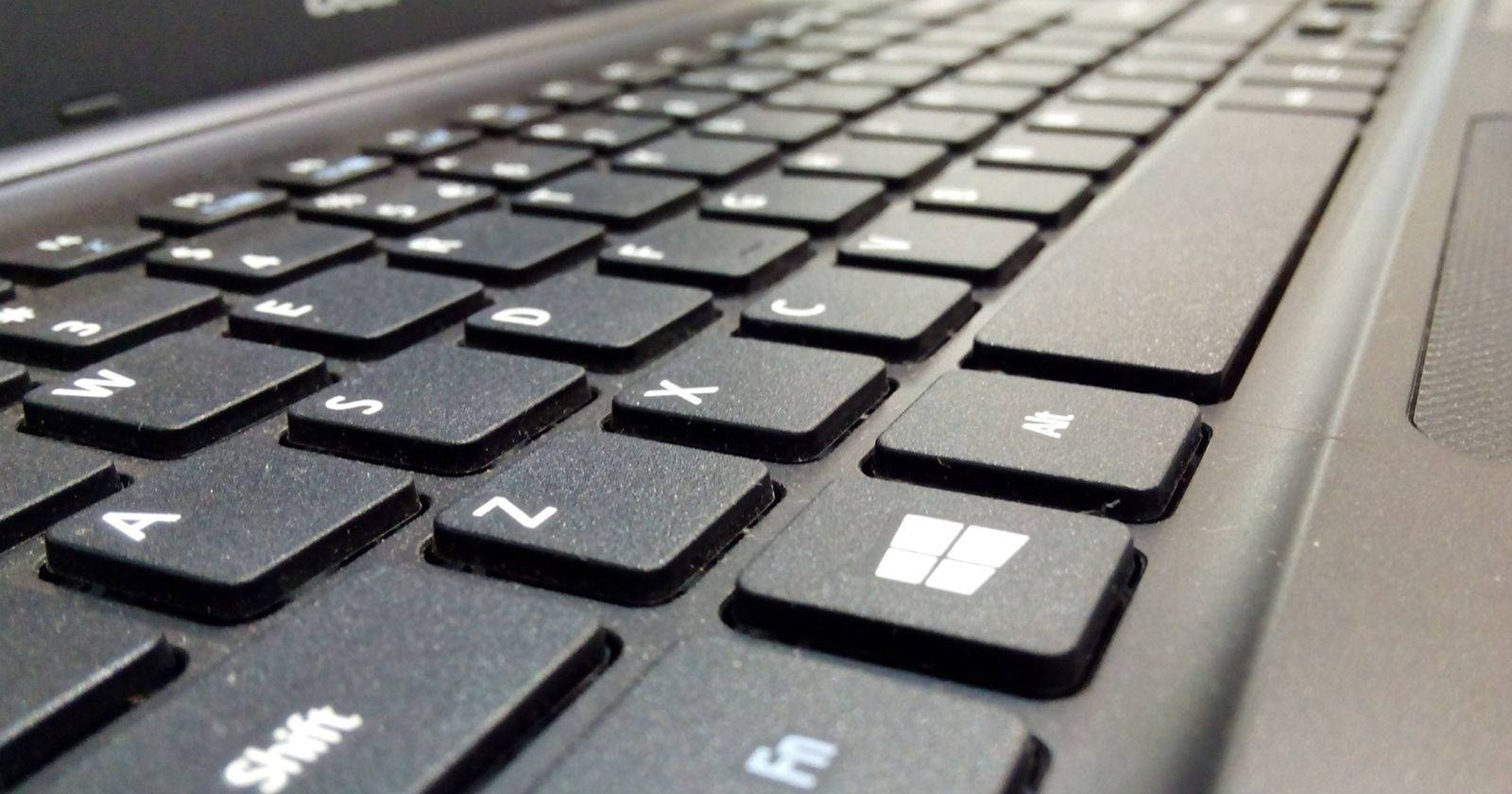 How to Keep a Windows Laptop Awake With the Lid Closed