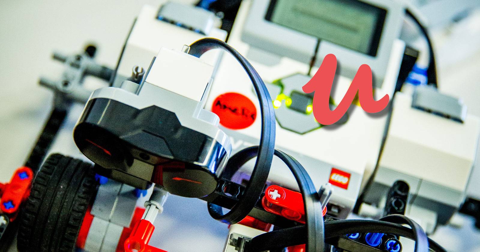 Learn to Build Cool Techy Gadgets With These Step-by-Step Video Guides