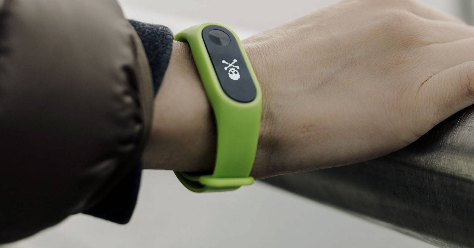 Fitbit Won't Charge or Sync? How to Fix Fitbit Issues