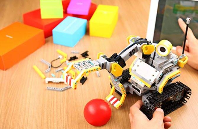 The 7 Best Robotic Arm Kits Under $100
