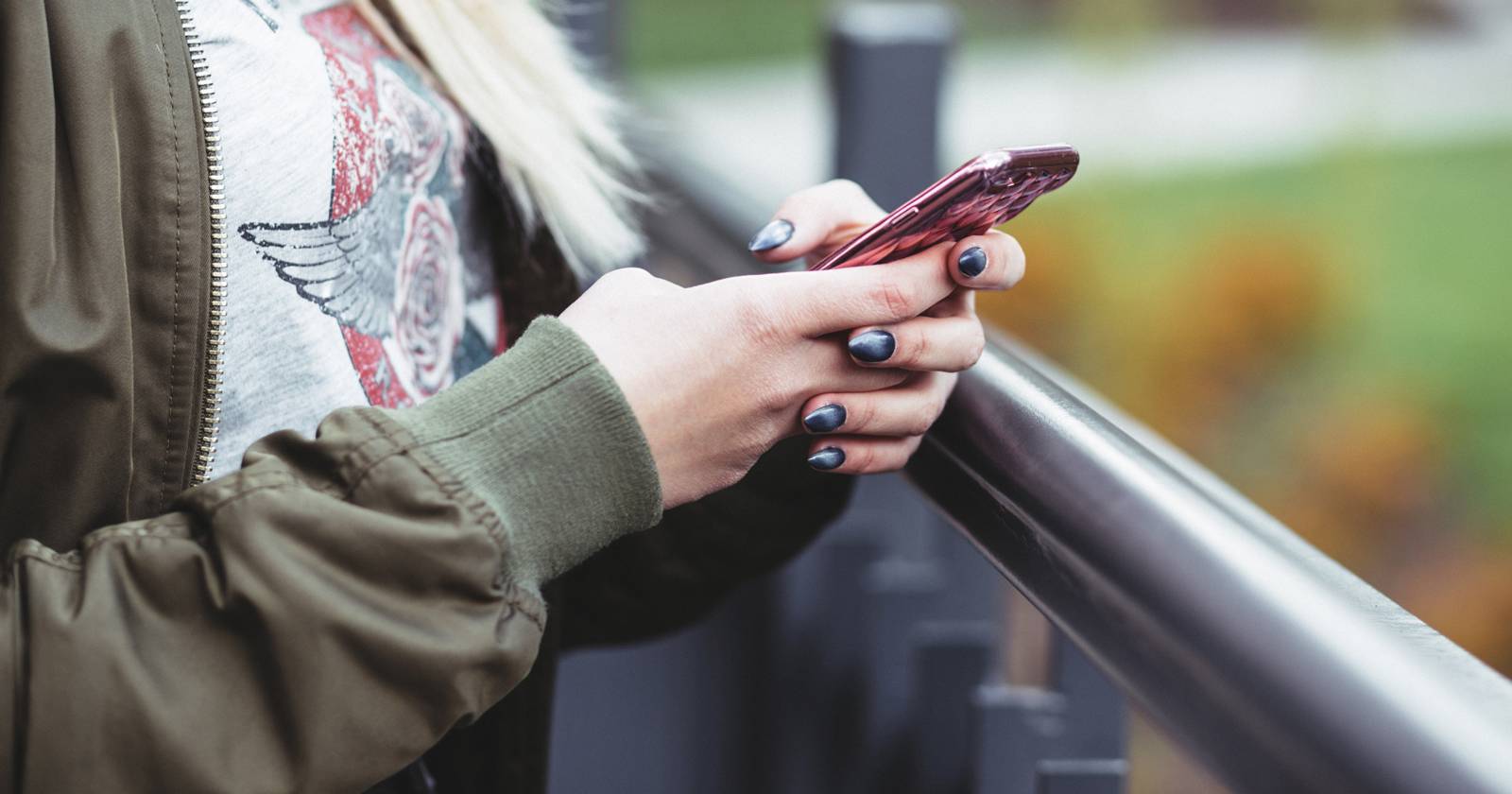 5 Lit Social Media Apps for Teenagers
