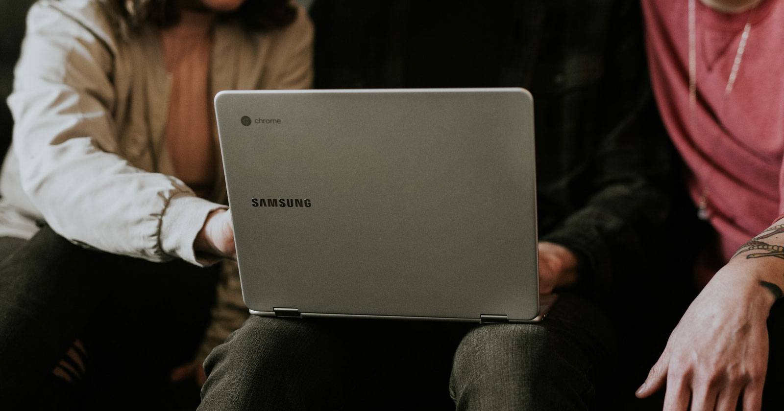 6 Reasons You Should Choose a Chromebook Over a Windows Laptop