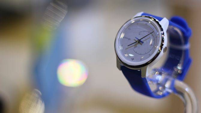 Withings Move and Move ECG: Affordable Apple Watch Contenders?