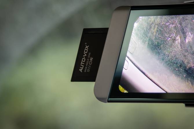 Auto-Vox X1 Dual Dash Camera Won't Miss a Thing (Review and Giveaway!)